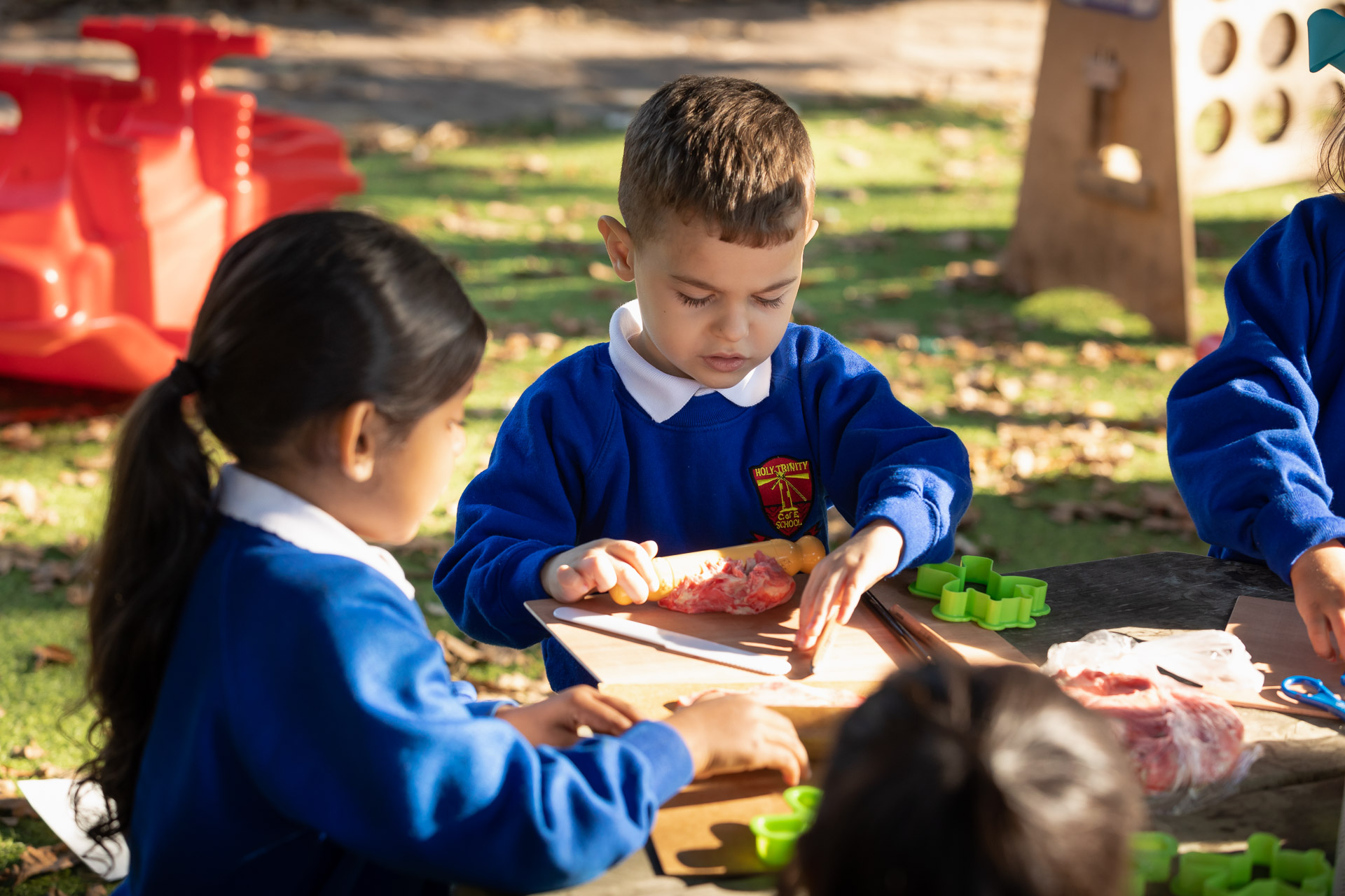 Holy Trinity Church of England Primary School, Gravesend, Kent ...
